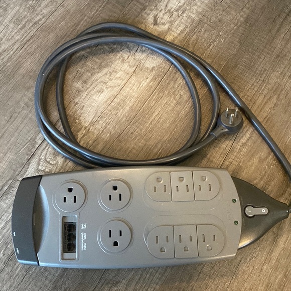 belkin | Other | Belkin Surgemaster Maximum Series 9out Block ...